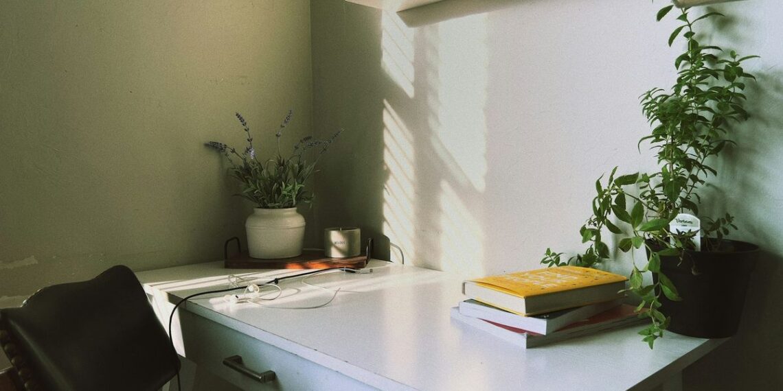 How to Write a Biography About Yourself (With Examples) | Literary ...